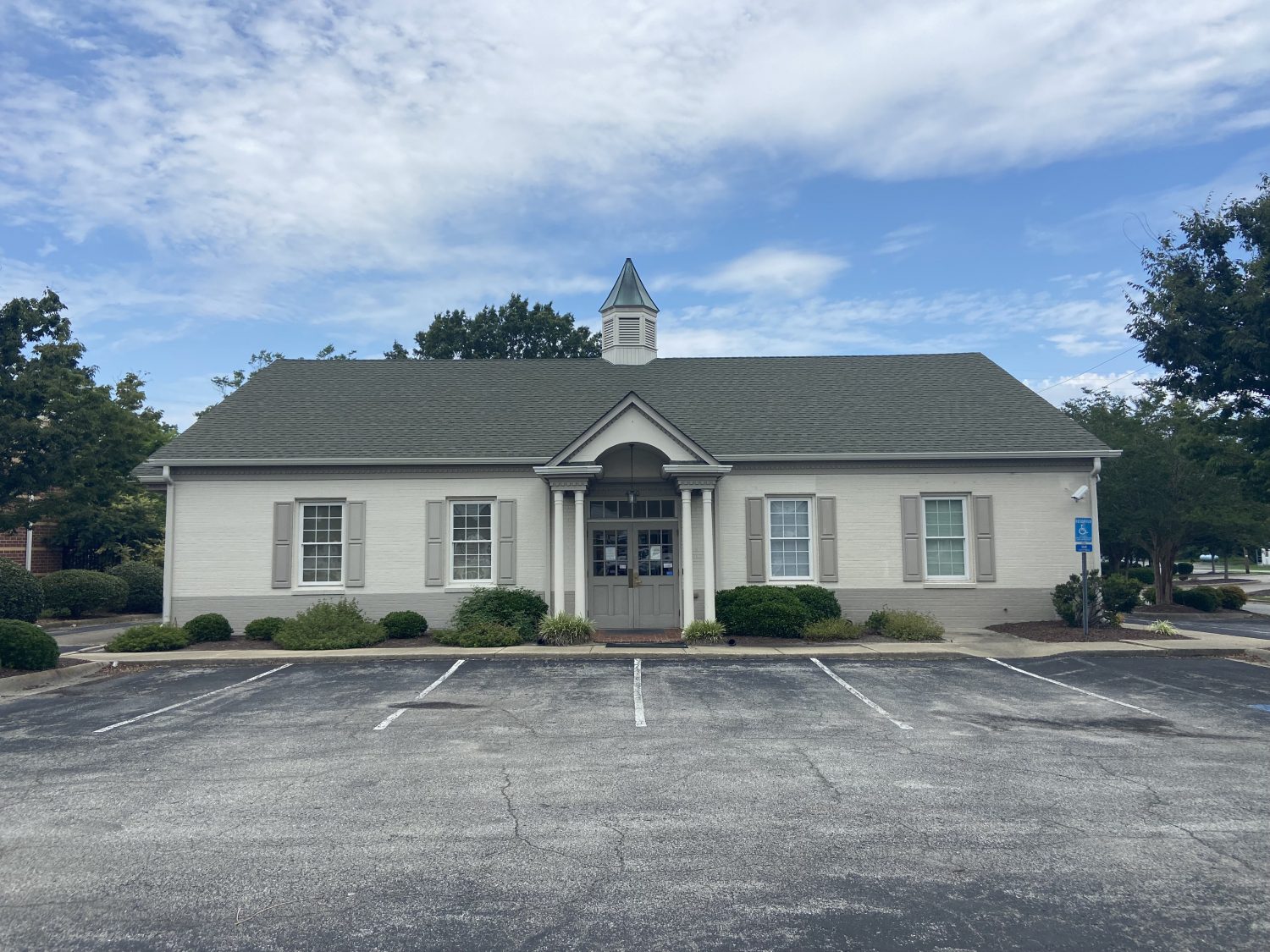 Ehringhaus Street 6,792 sq ft office building | The Rich Company